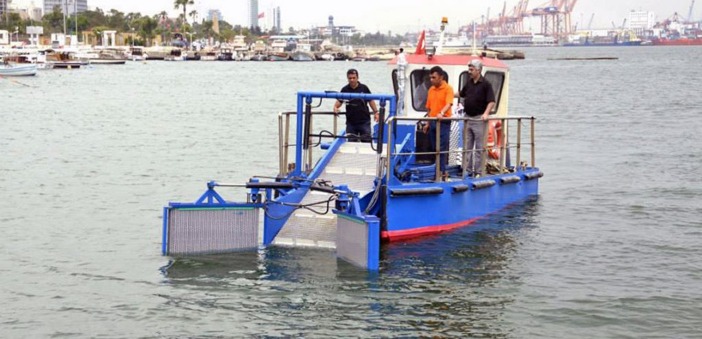 Floating Robots: How AI Can Clean the Ocean – Hadron